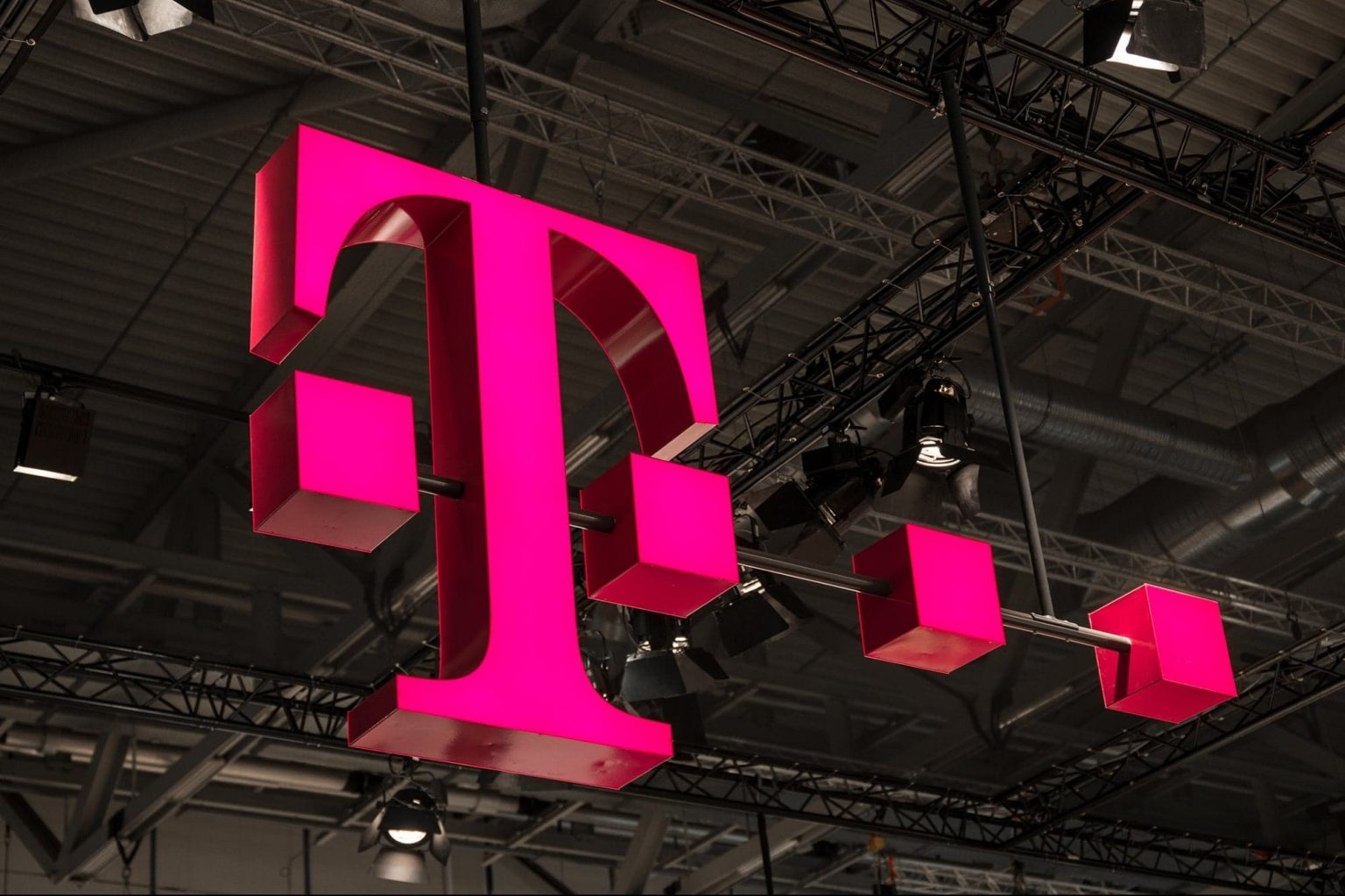 Europe Mobile Operators: Which One is the Best in 2024?