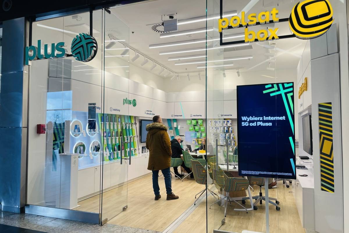 Comprehensive Guide to Plus Poland SIM Card & eSIM 2025